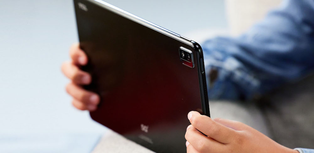 TCL TAB Pro 5G Review! - Pinstripe Men's Lifestyle Magazine